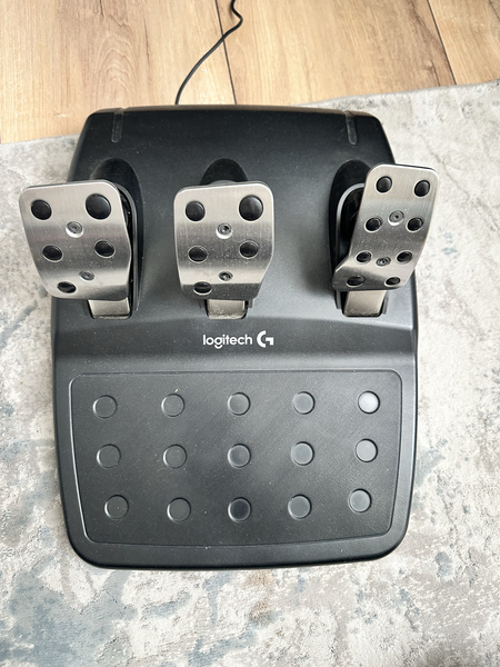 Руль Logitech G920