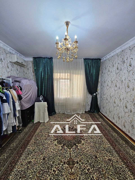 3 xonali 98m² 2-qavat sotiladi.