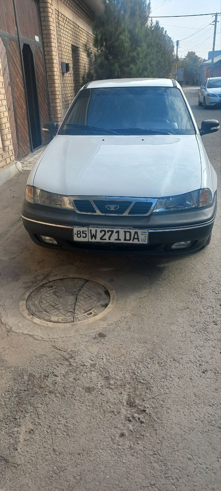 Автомобиль нексия