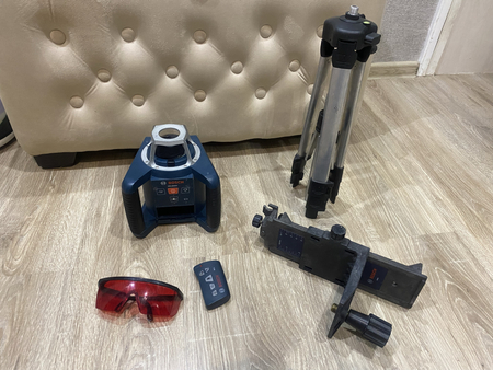 * BOSCH GRL300HV ротационный профессиональный лазерный нивелир