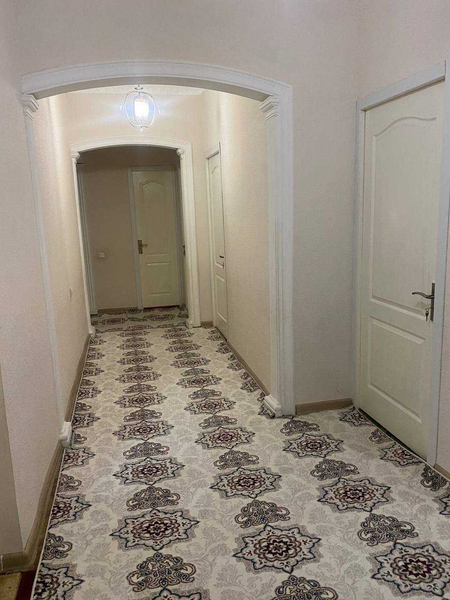 (К128461) Продается 5-ти комнатная квартира в Алмазарском районе.
