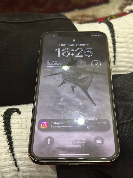 Iphone 11 pro gold