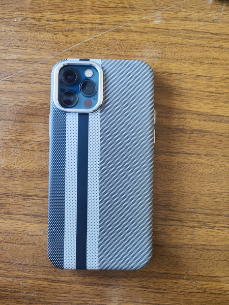 Iphone 12 pro, 128 gb original hech qati almashmagan