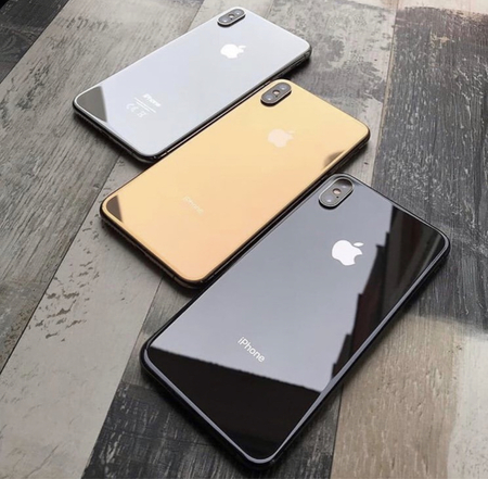 iPhone XS • Yengi Upakofka