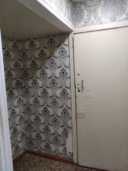 Продаю 1 ком квартиру Чирчик 3 микрорайон
