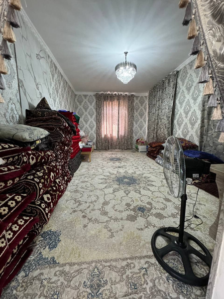 Продаётся участок в чирчике 1 азочик  5 ком 5 соток