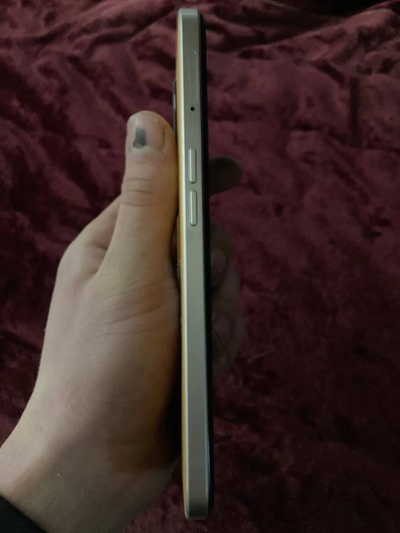 Oppo a 77s holati ideal kar dok full