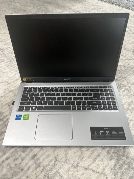 Acer Aspire 3 ноутбук сотилади