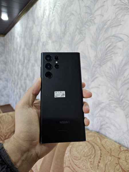 Srochno iPhone 11Pro 256g sotiladi