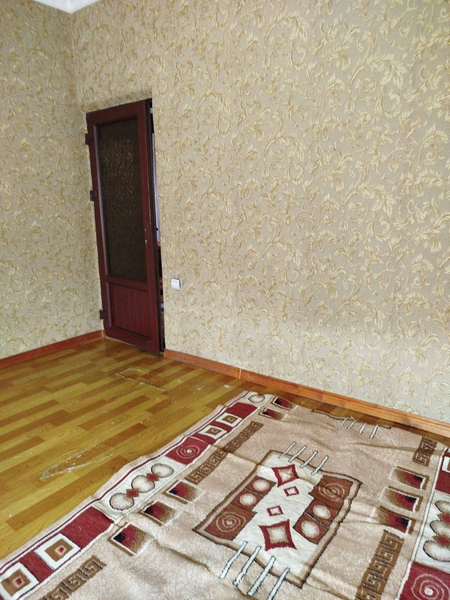 Максим горький метро срочно сдам 2 комнатную  квартиру с обстановкой