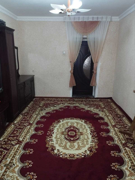 4 xonali kvartira sotiladi