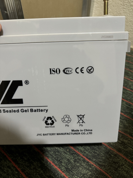 Ups sotiladi batareykasi bilan garantiyasi bor