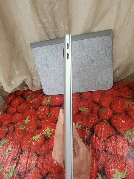 MacBook Pro srochna sotilvotti. Realni olafiganla zvanit qlila.