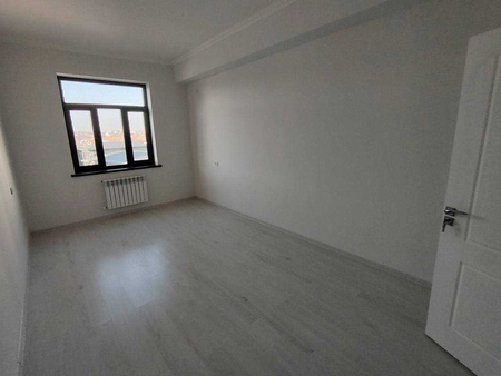 Карасу-4 ул.Дурмон Йули новостройка 2-комн 4/8 73 м² ремонт