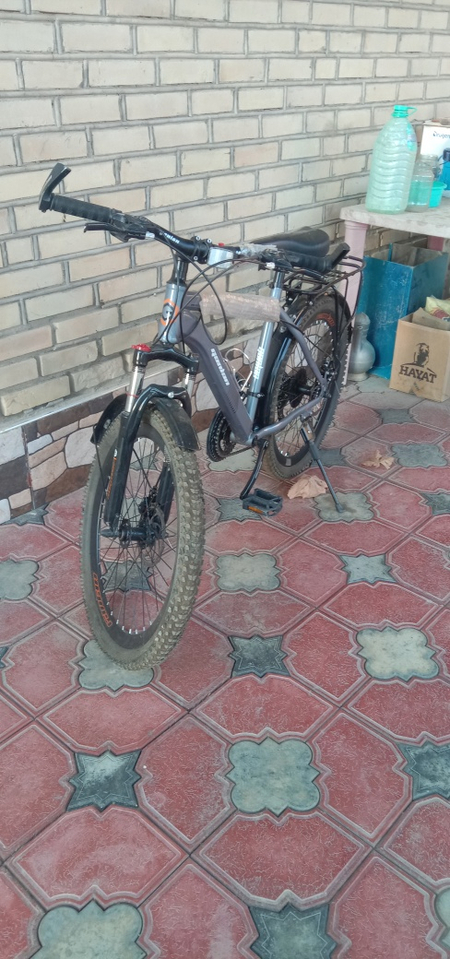 Velosiped sotiladi kop xaydalmagan aybi yoq yangi