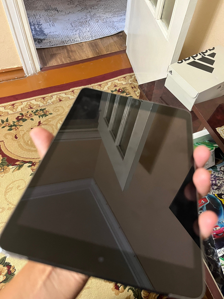 Продам Ipad в хорошем состоянии
