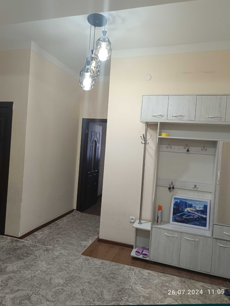 Досток метро яшнабадский район новостройка 3 комнатная 1 этаж 100м²