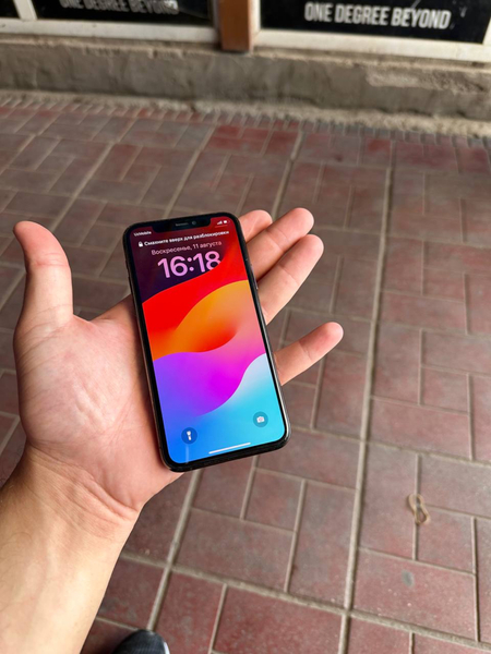 iPhone 11 pro 64gb ideal