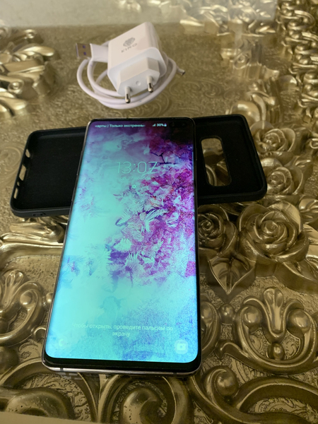 Самсунг s 10+