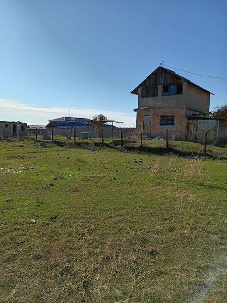 Yer sotiladi parkent tumanida 6 sotik dachniy posyolik krasnagorks
