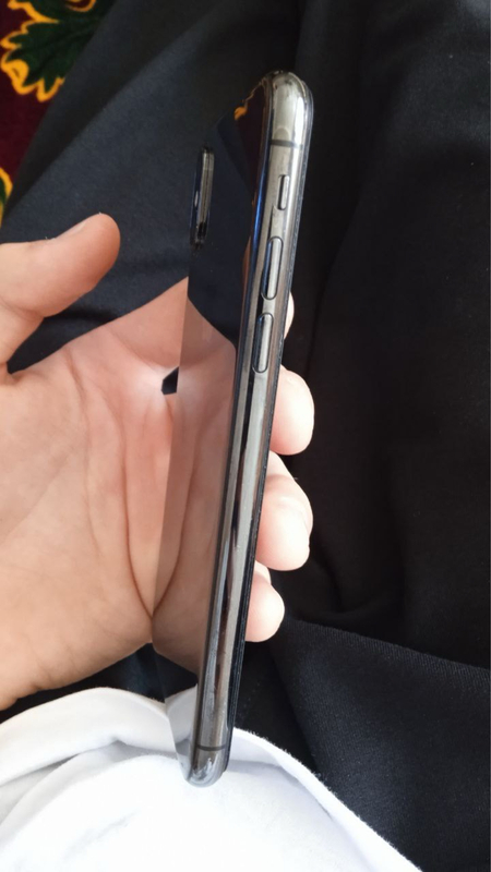 Iphone Xs srochna sotiladi pul zarur