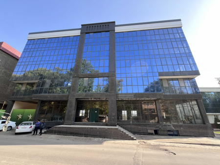 (Добрый) Катта Козиробод (Стадион Бунедкор), 800 м², 1 линия