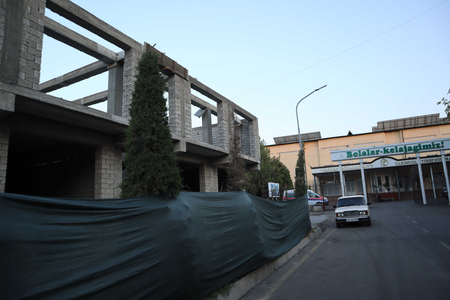 Продаётся здания для бизнеса вместе  с домом.