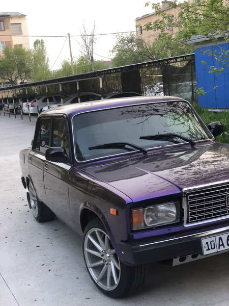 Vaz 2107 sotildi srochna