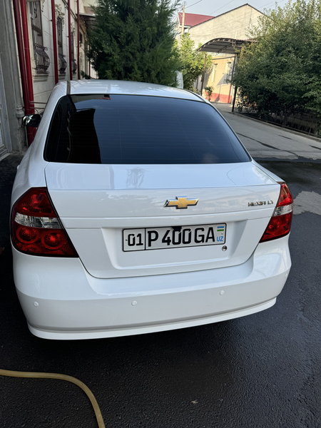 Chevrolet Neksiya3