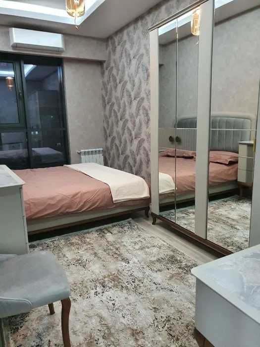 Сдаётся новая квартира с террасой в Юнусабадском р-не. Ж/К АКАЙ СИТИ.