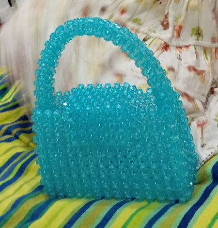 Сумка из бусин женская