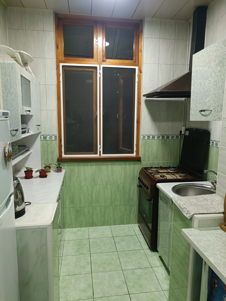 Юнусабад-6 около посольства 2/2/4 50м²