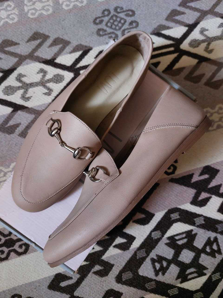 LUVI LOFER NEW razmer 39