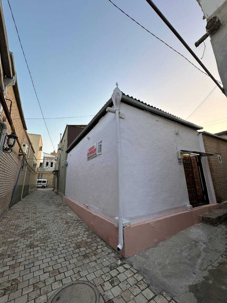 Tayyor 2 sotiqli hovli sotiladi.