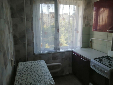 Тансыкбой бетонка Олмазор район 2 хонали аренда