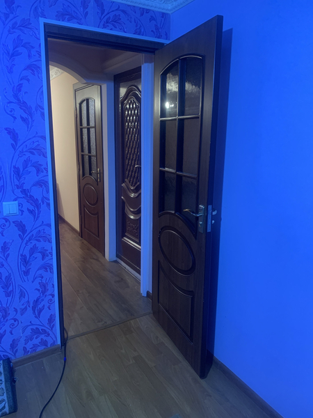Продается своя 2 комнатна квартира.