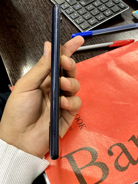 Samsung Galaxy A21S

Holati:Ideal.sarapeniya, qirilgan joylari