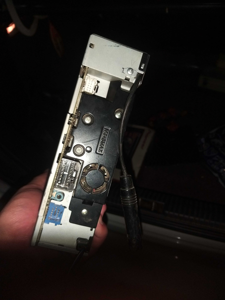 Pioneer deh p8850mp disk cho'tkiy o'qidi