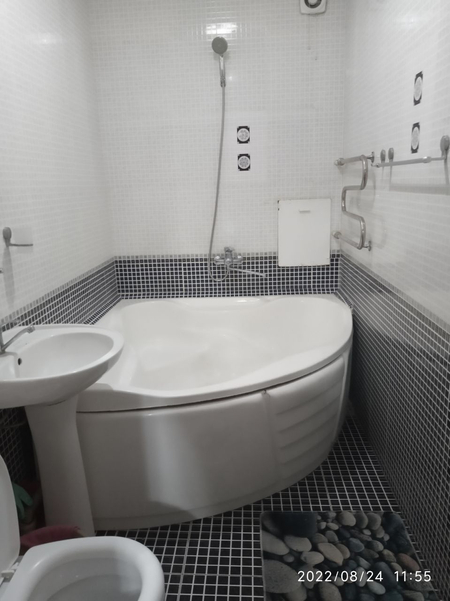 Квартира на Дружба Народов 3*4/2/9 общ пл 80м  Ор-р Камолон Ош
