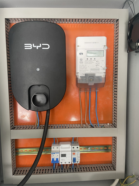 Sifatli elektrik hizmati