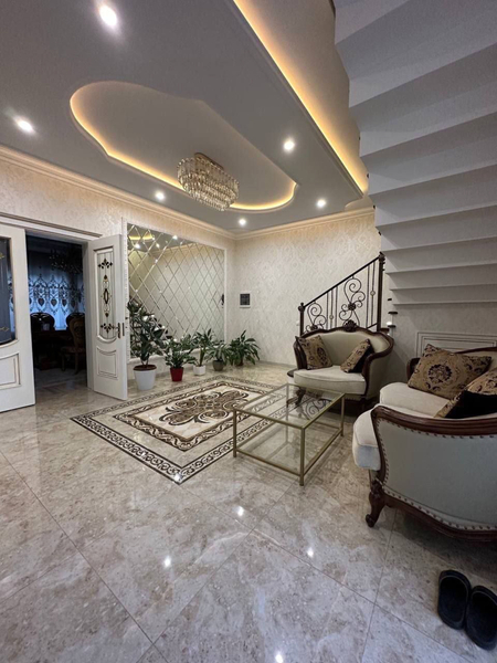 Продается Евро дом Ор-р: махалля Алишеробод 350м2