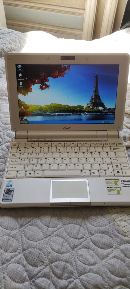 Asus PC 1000 (SSD) в идеальном состоянии.