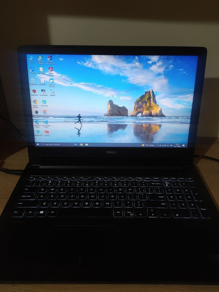 Dell Noutbook, core i5, operativka 8