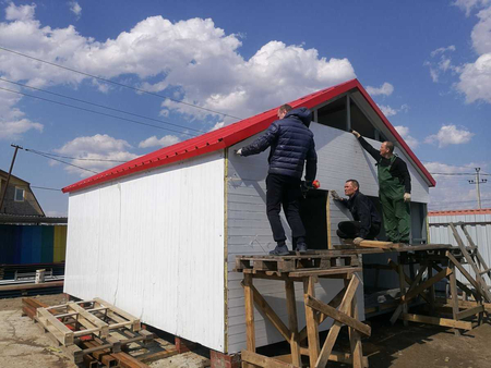Обшивка сэндвич-панелей из ОСП (ориентировано-стружечных плит