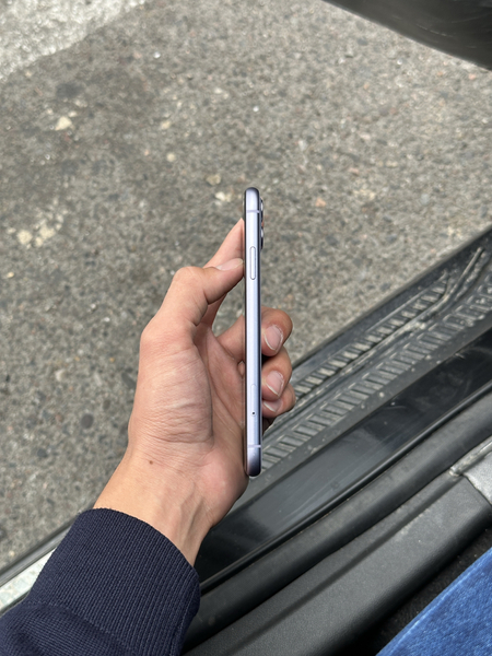 iPhone 11 128gb Purple rang ochilmagan