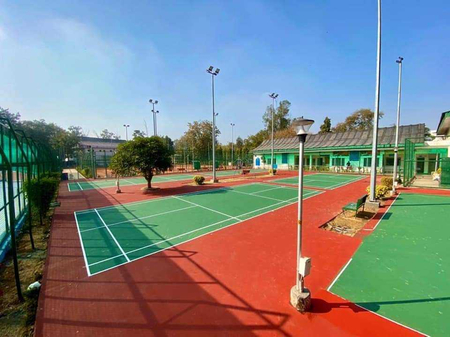 Tennis maydonlari qurish xizmati professional/havaskor. Теннисный корт