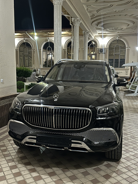 Mersedec benz gls 600 maybach