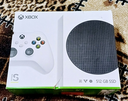 Xbox series s (как новая)
