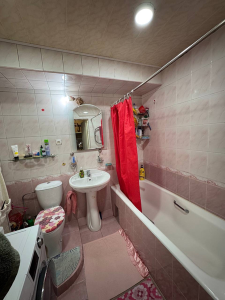 Продам квартиру 3х ком 73м2 Ц-4 Алайский рынок  Метро Абдуллы Кадыри