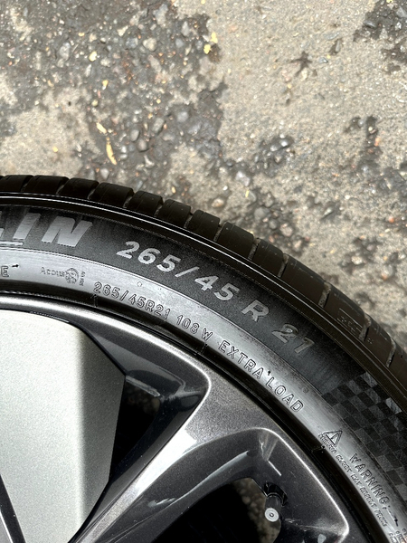 Li 9 zavod diska baloni Michelin 265/45/21 yengi diska balon yeclgan